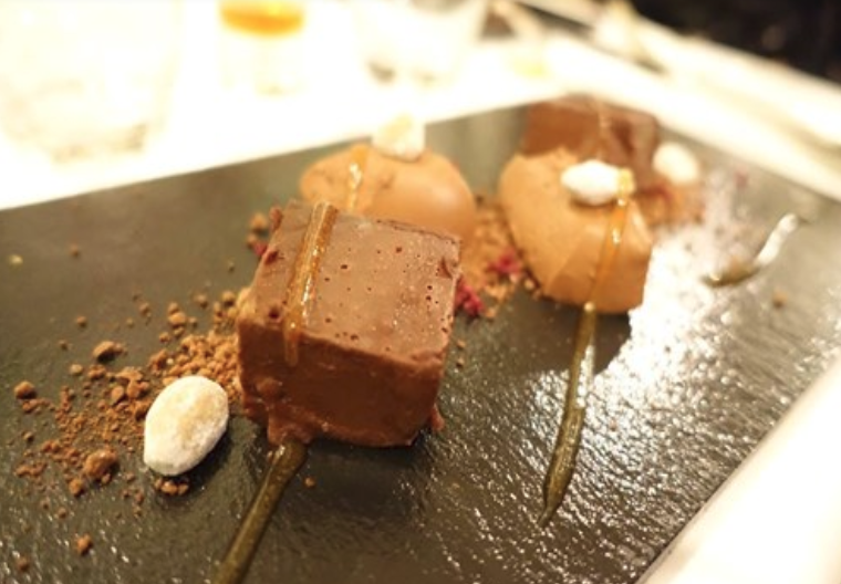 Satyrio | Mobile Ordering on Dines